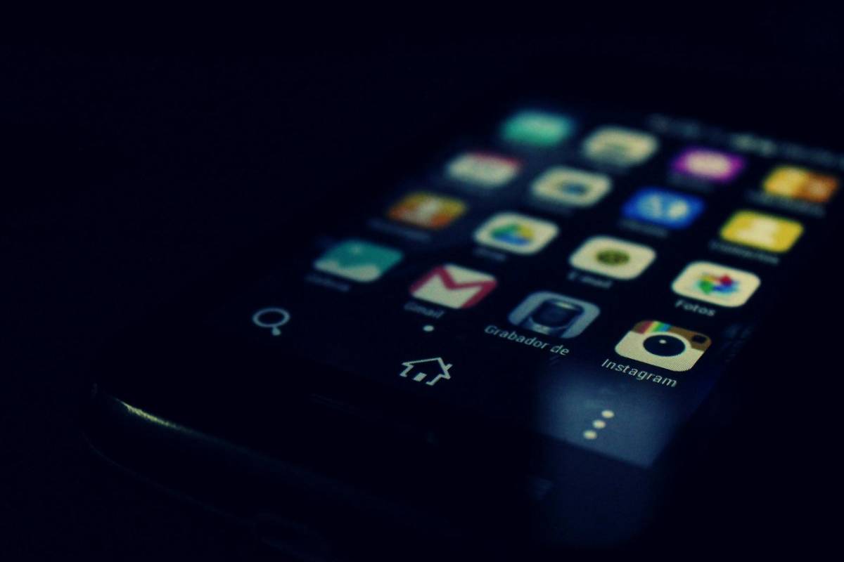 Nano SIM vs Micro SIM: 2026 Size And Compatibility Guide
